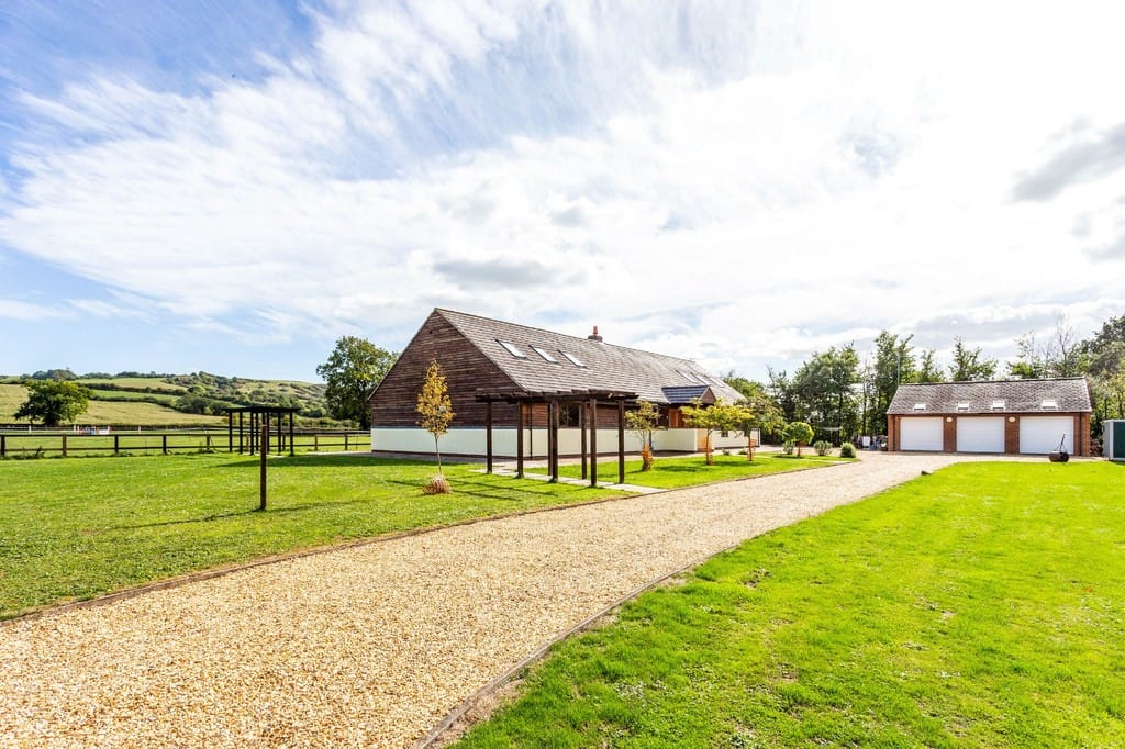 Heddington | Kidson Trigg Ltd